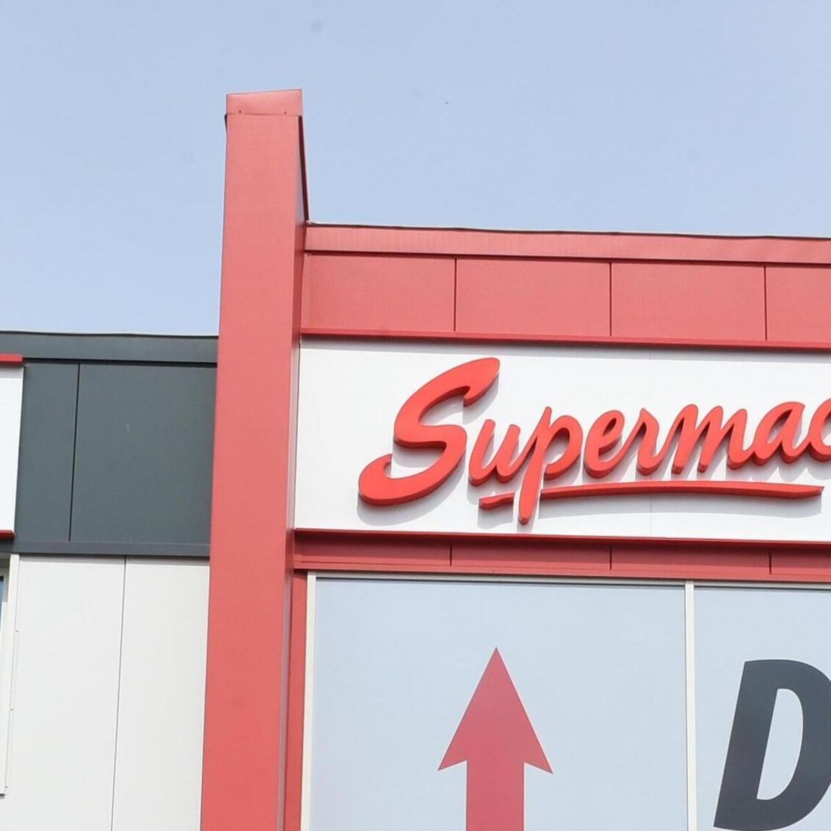 Supermacs Logo
