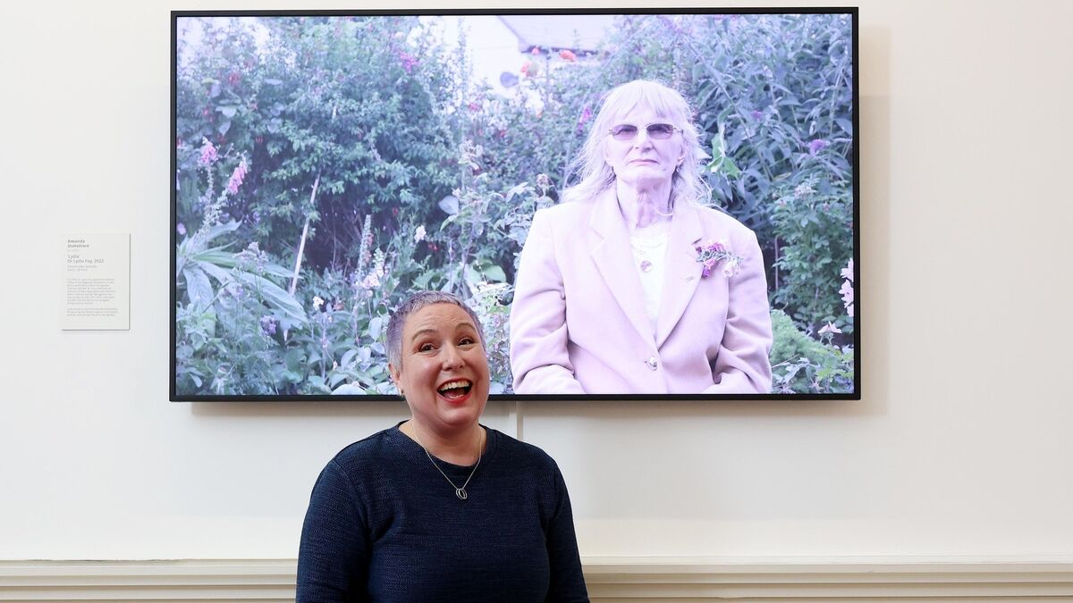 Clare-based artist named Portrait Prize winner - here's where you can ...