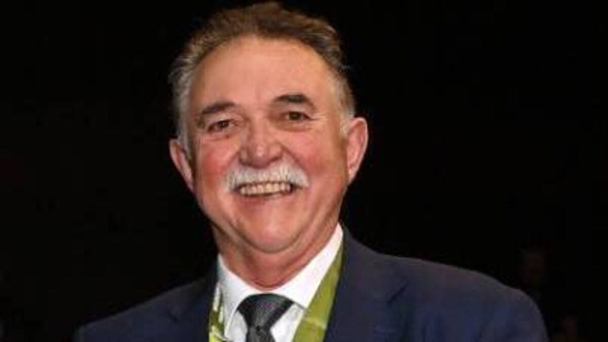 Former Irish boxing president jailed for sexual assault of teenager