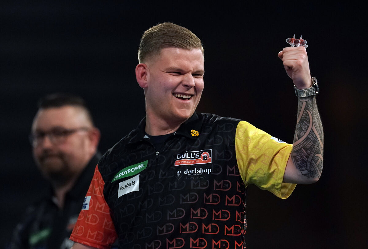 Double tops: Lukes lead way but world darts championship field is wide open