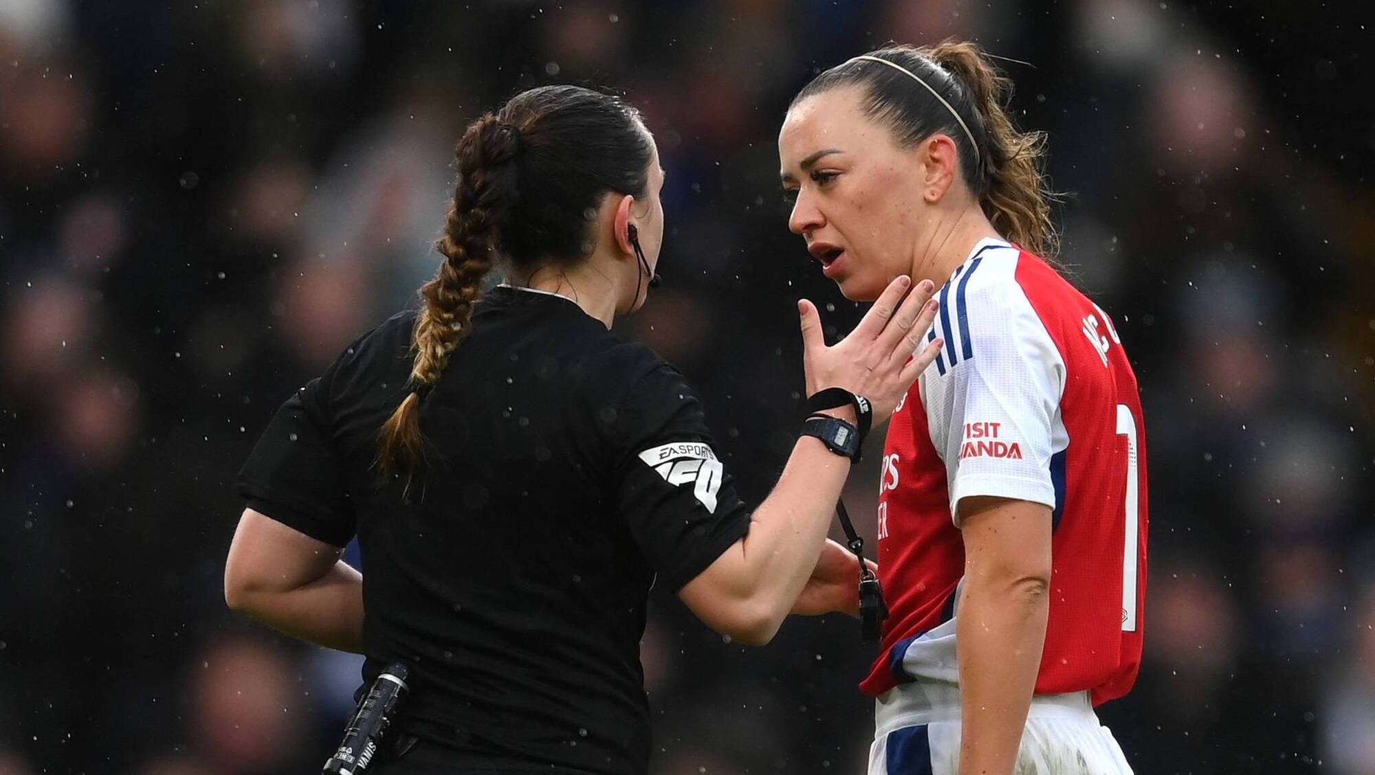 Katie McCabe sent off after late Chelsea penalty sinks Arsenal