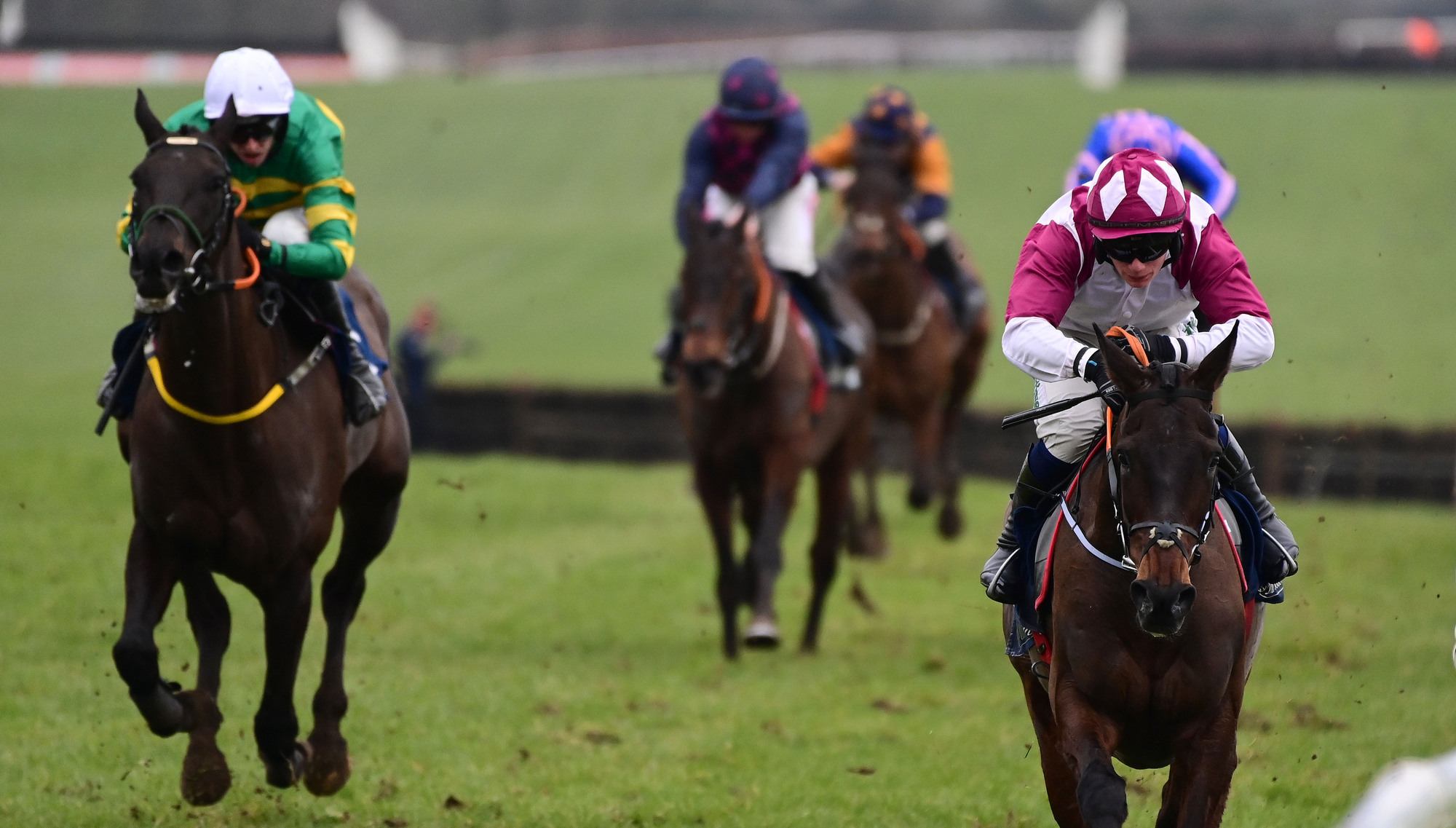 Maxxum enhances Elliott's impressive Boyne Hurdle record