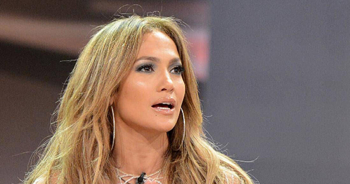 J-Lo blames entourage for break-ups