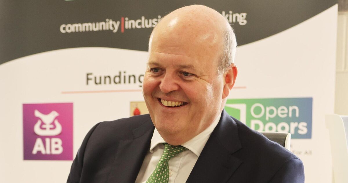 AIB chief Colin Hunt says bank 'on clear path to private ownership' as ...