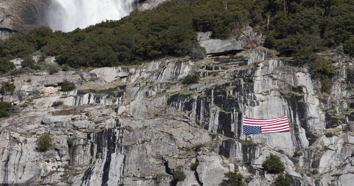 Dire distress flag signal — will environmental publicity stunt be heeded?