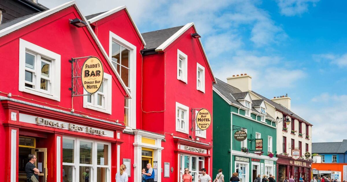 English name usage on housing development in Dingle in Gaeltacht is ...