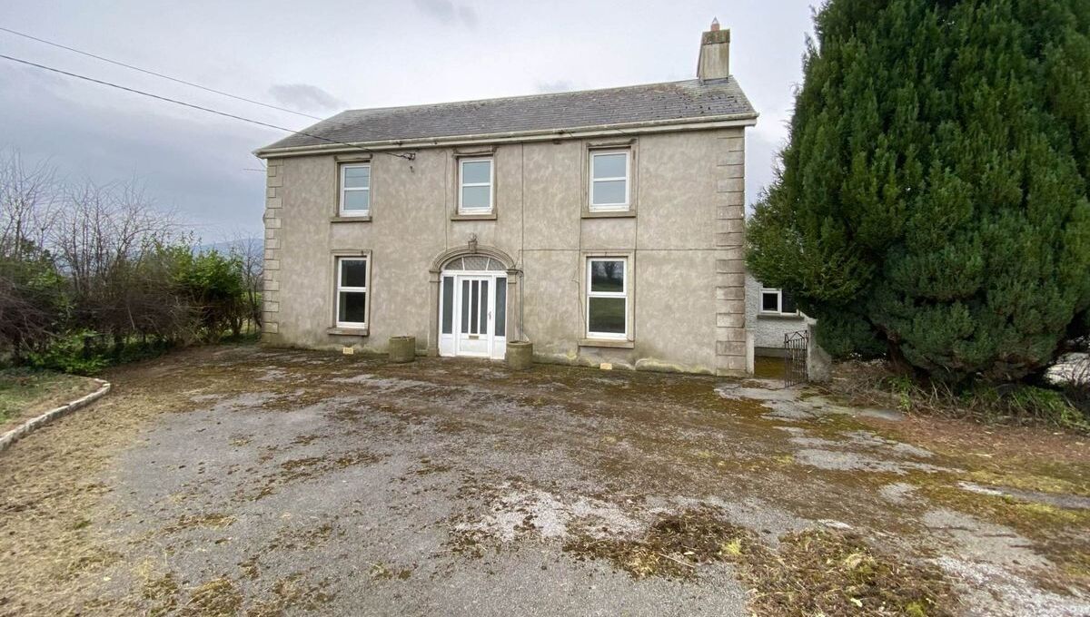 136-acre Tipperary farm makes €2.1m at auction