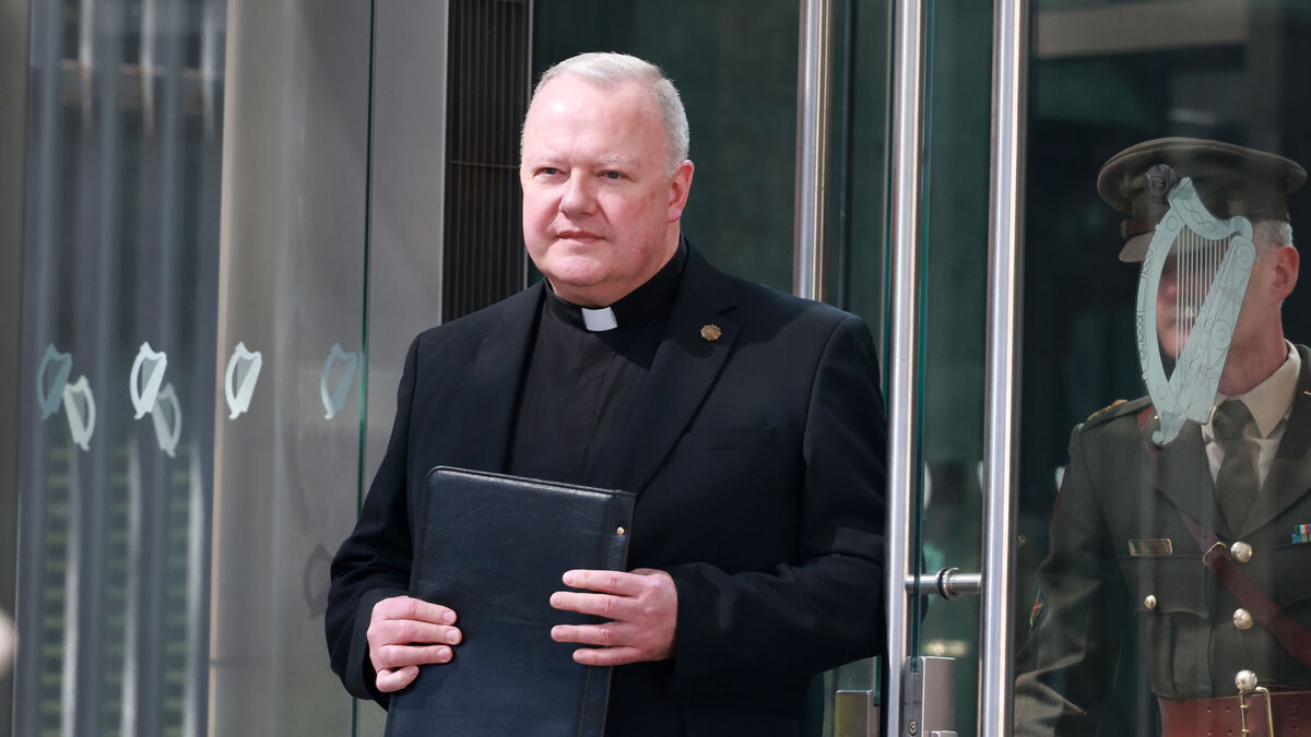 Priest says 'I forgive you' in court to juvenile who stabbed him seven ...