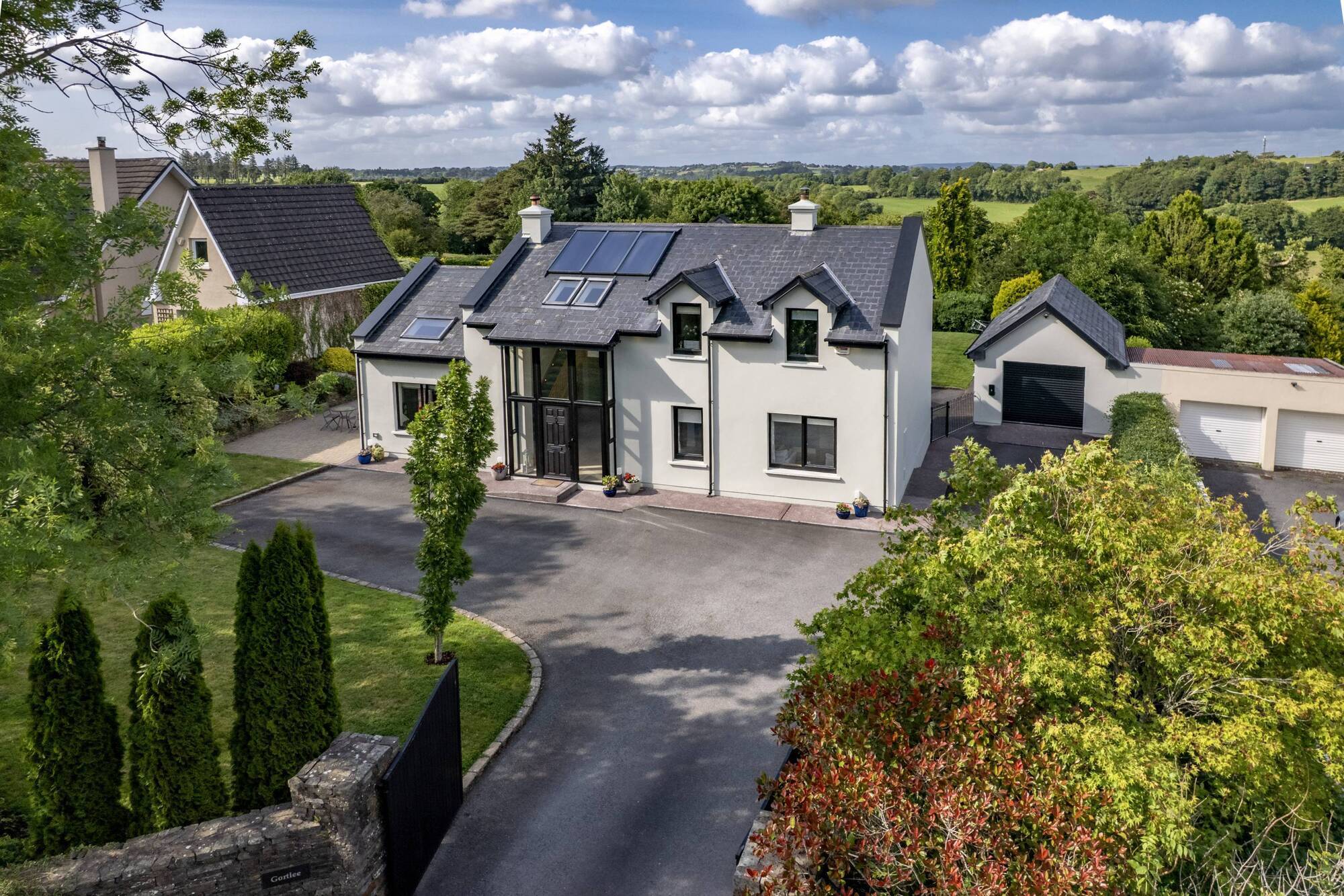 Pitch (and putt) perfect at sleek €825k Carrigrohane home