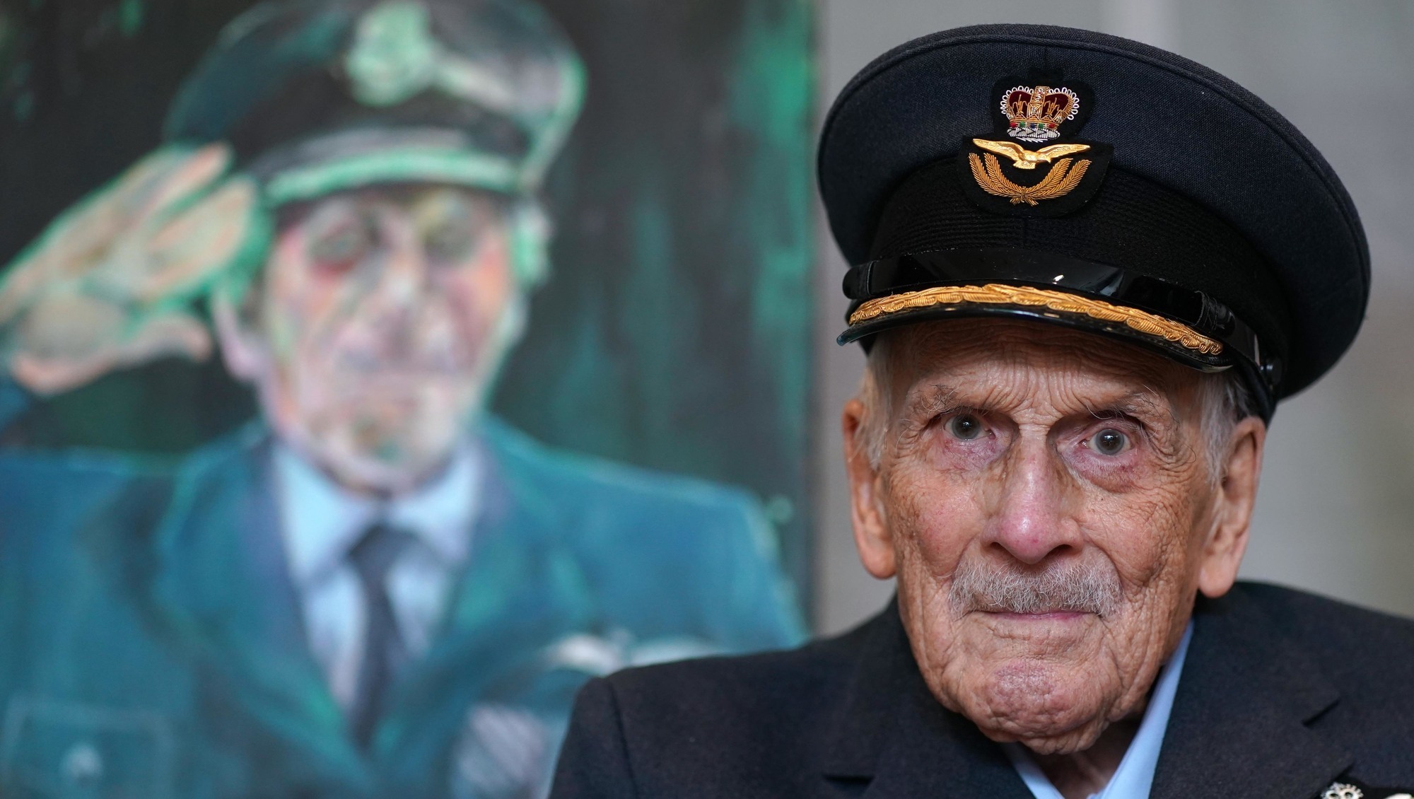 Portrait of last Battle of Britain pilot handed over at National Museum