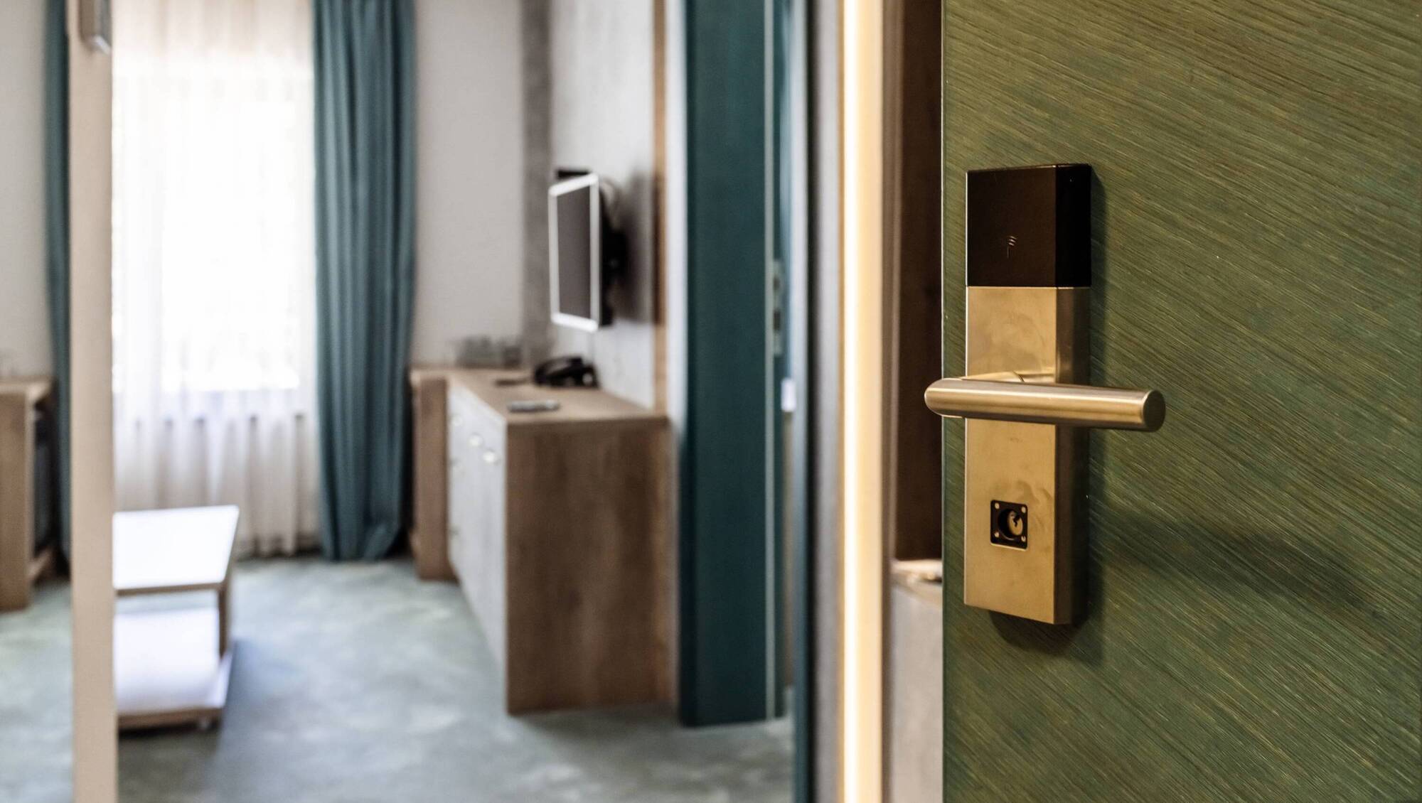 No more mini shampoos: Irish hotels shift to personalise the experience ...