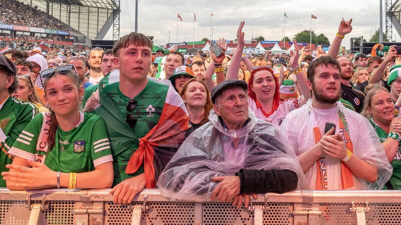 'True rebels, true patriots': Wolfe Tones play final ever gig at ...