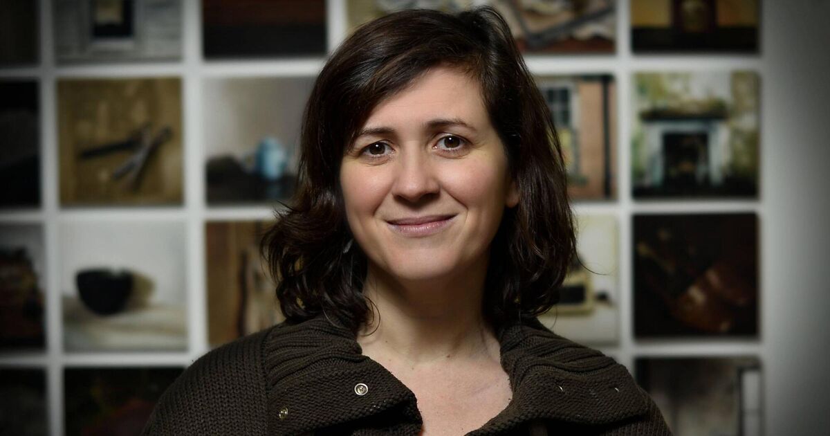 Jennifer Trouton: Tackling the theme of abortion through flowers in her art
