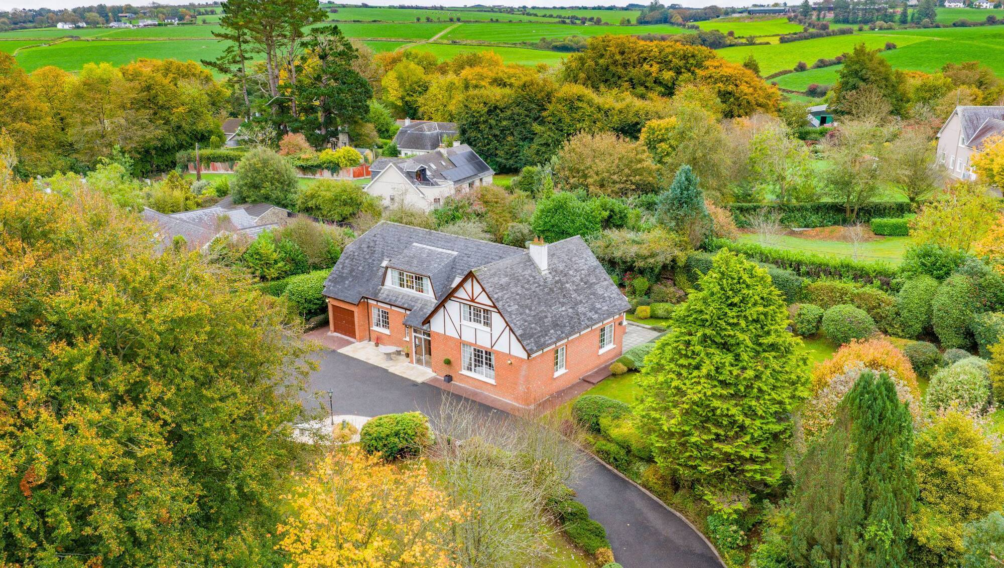 Life was put under the microscope at €950k home of scientist William ...