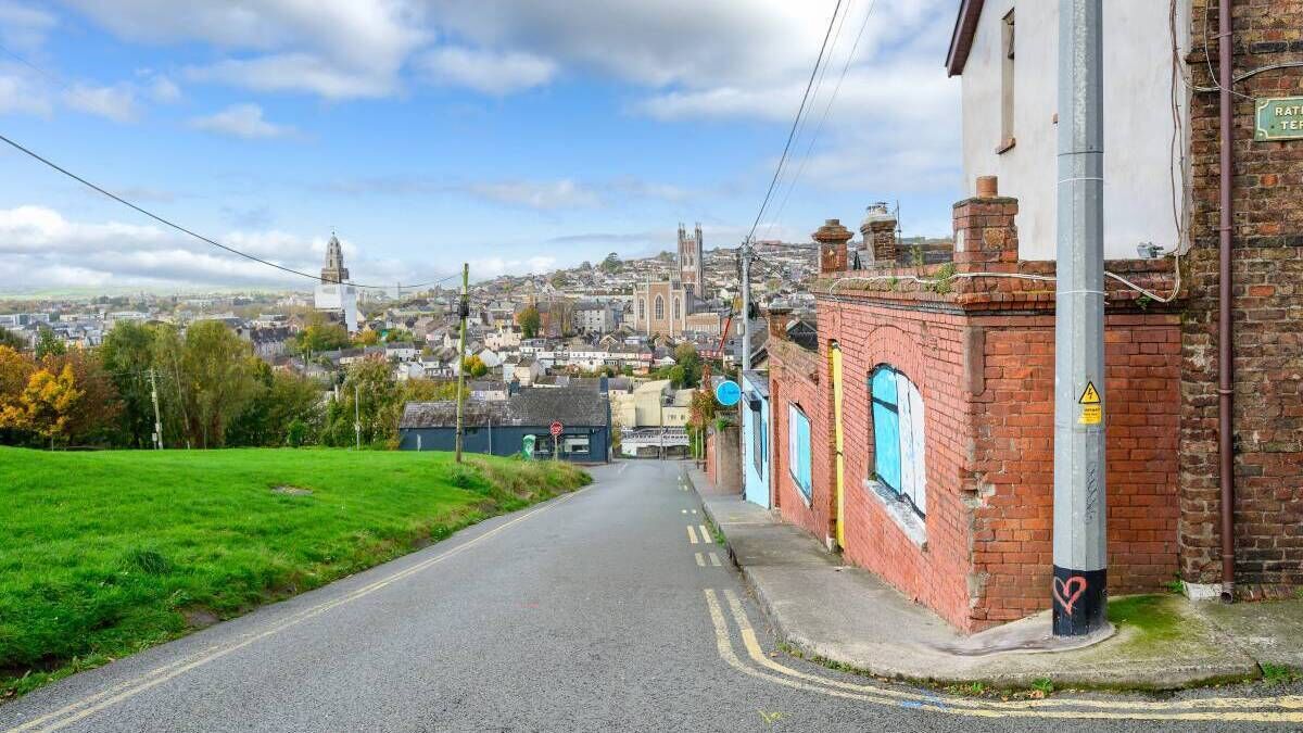 ‘Teeny-tiny’ Cork property overlooking Bell’s Field up for sale at €45k