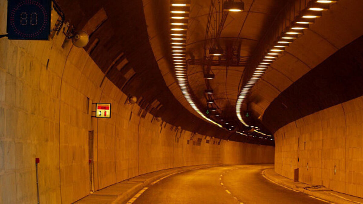 Southbound bore of Dublin Port Tunnel reopens after fire