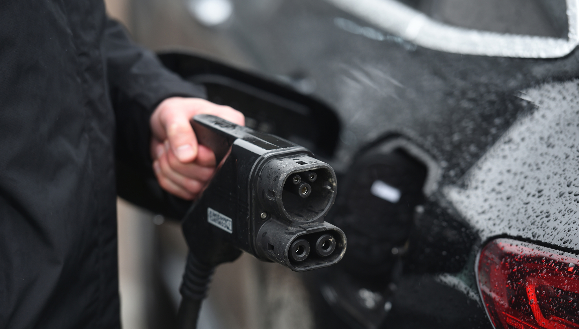 The plug-in hybrids with the longest electric range in 2025 — and how ...