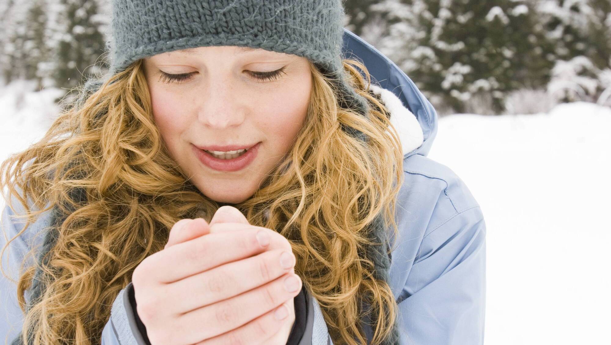 Cold hands and feet? Here are the steps you can take to boost ...