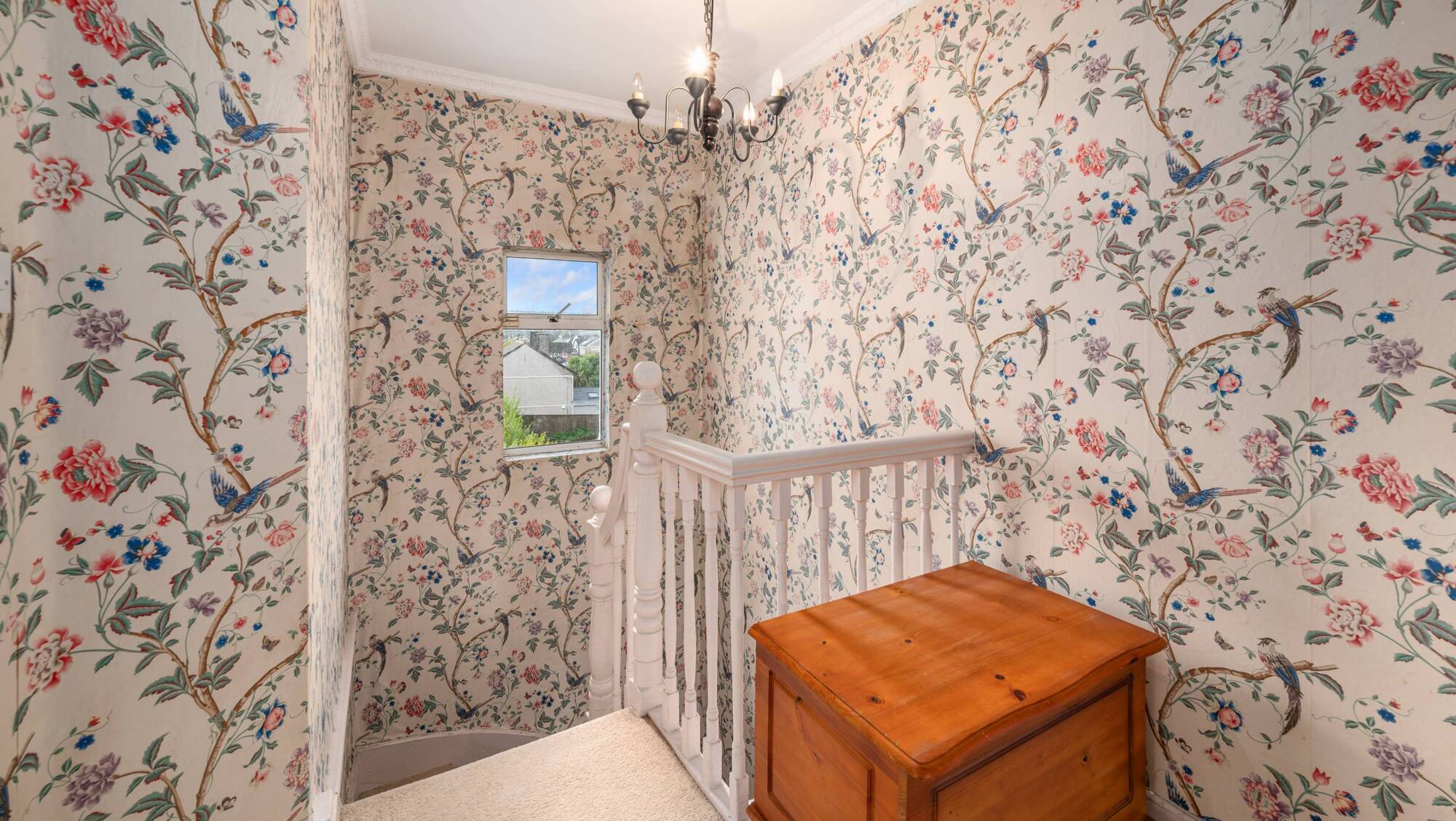 White Lotus vibes at theatrical €375k home near the Lough