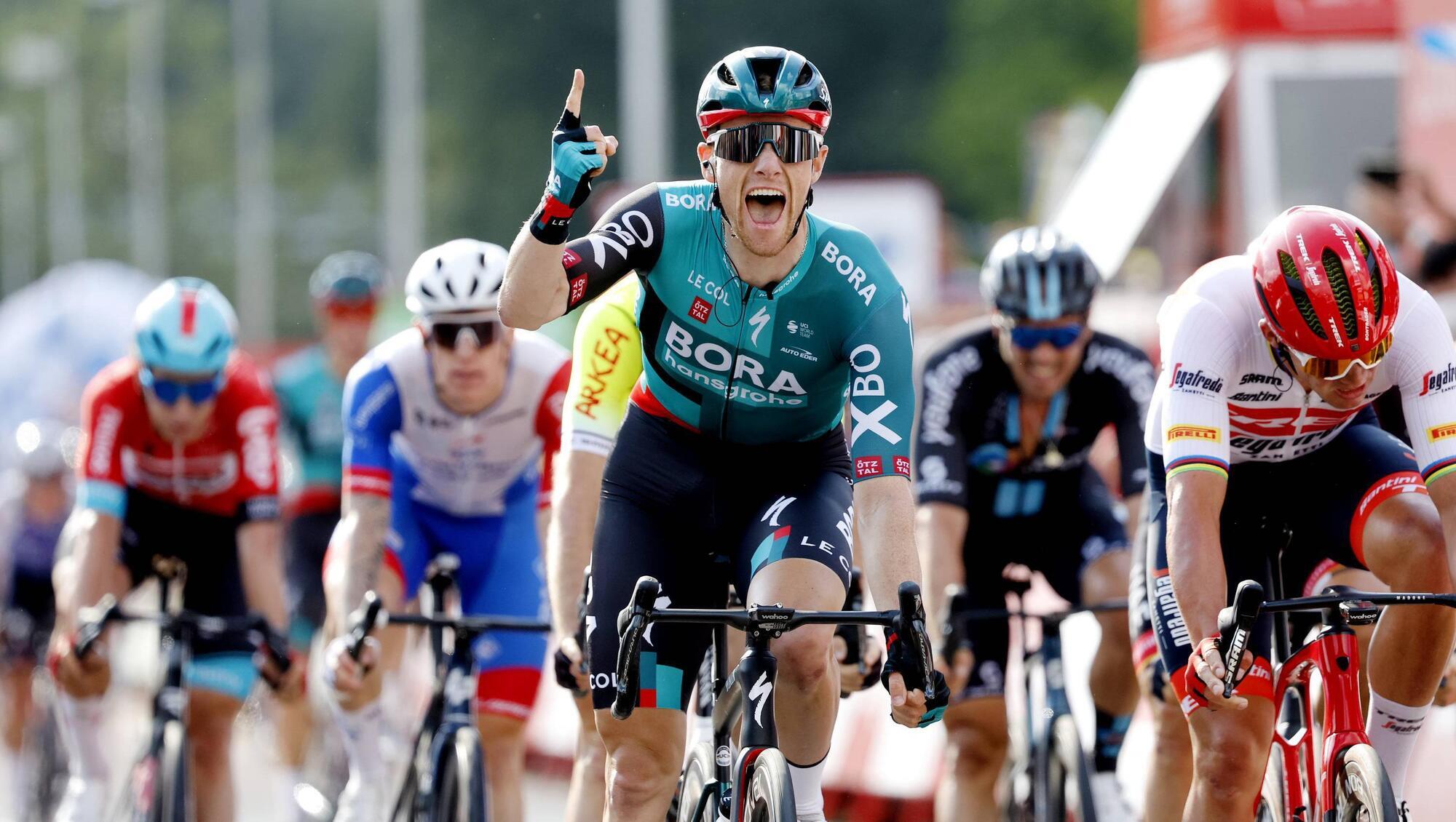 Cycling star Sam Bennett reveals he is recovering from heart operation